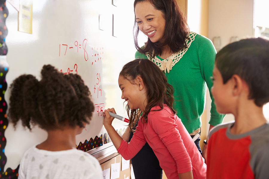 Using Questioning And Discussion Techniques Teacher Using Questioning And Discussion Techniques Teacher